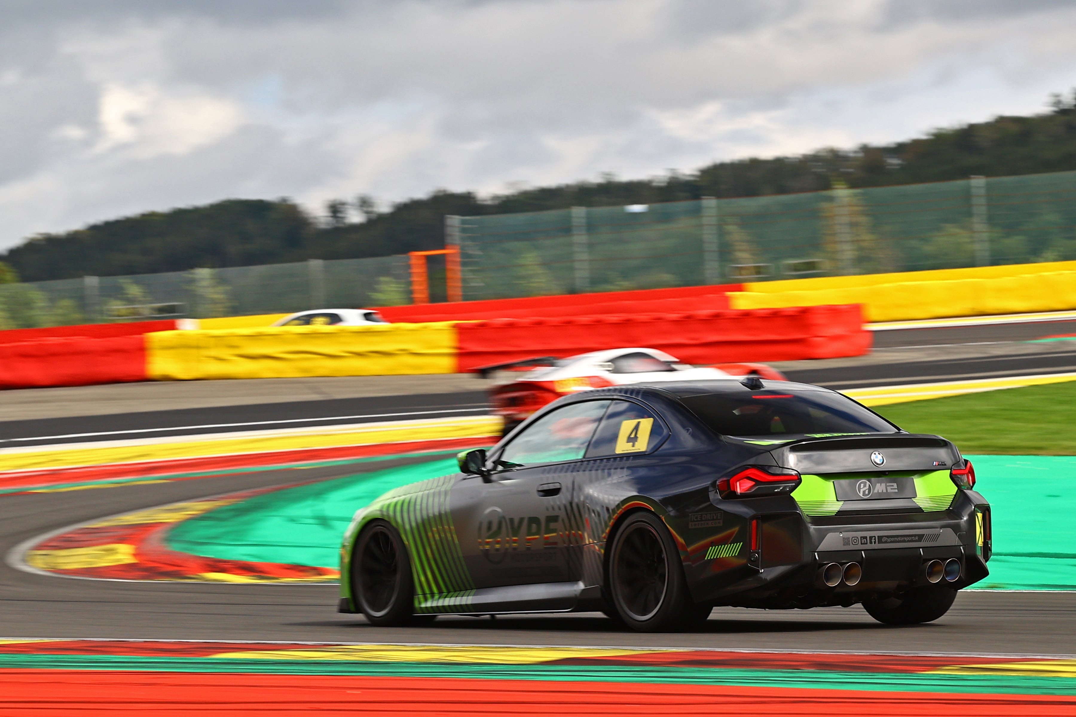 BMW M2 F87 Clubsport Track Car Hire | Experience Brands Hatch Circuit ...